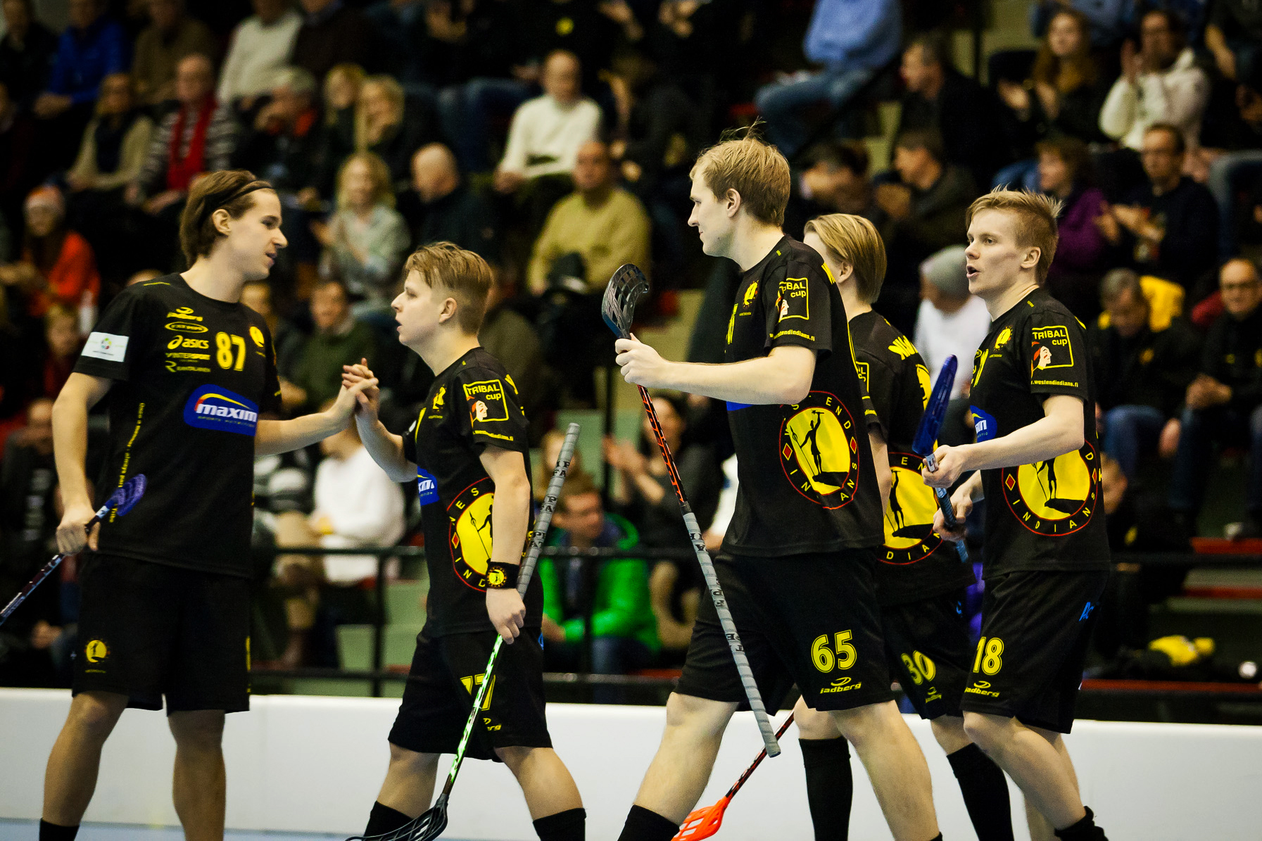 Heimo piti Espoon salibandyherruuden - Heimo